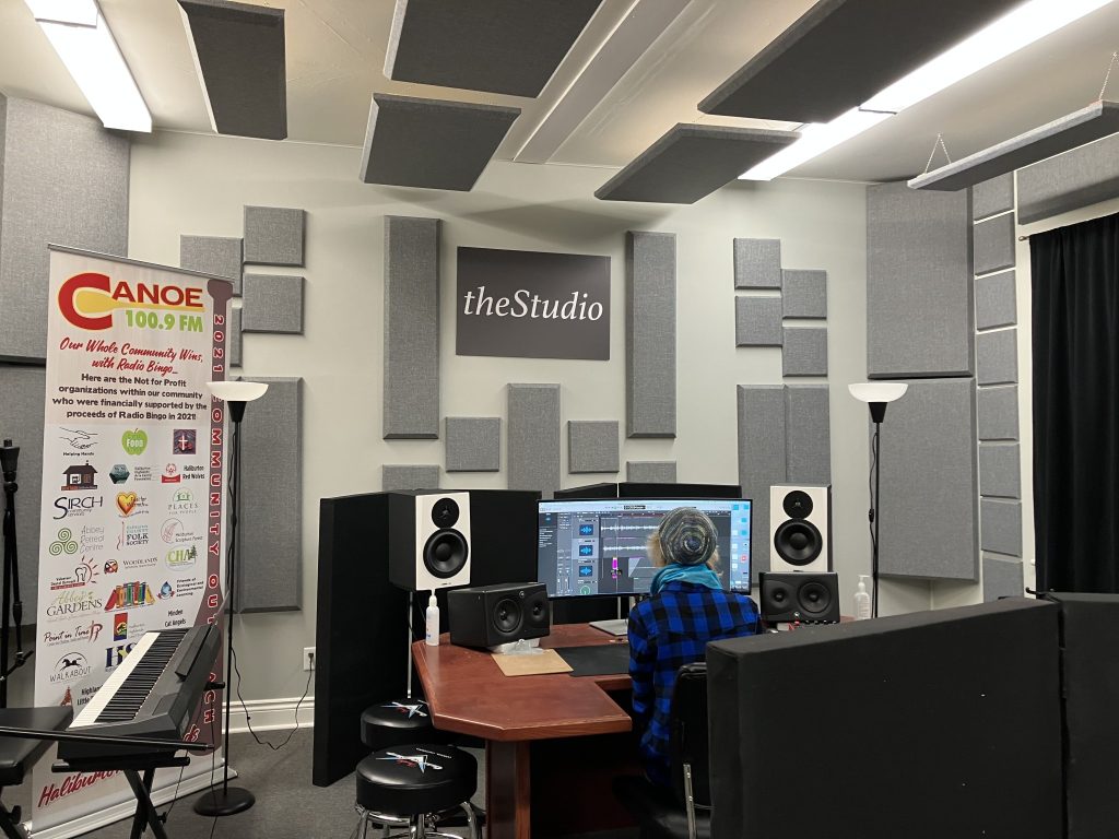 Volunteer Community Radio in Haliburton Ontario – CKHA – Community ...